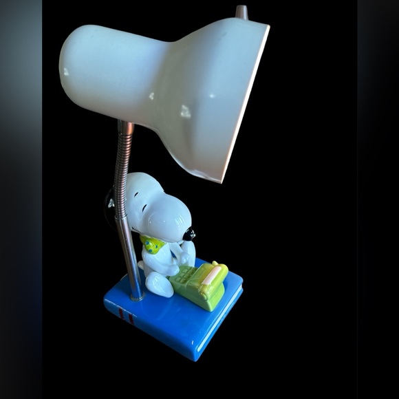 Snoopy | Accents | Snoopy Desk Lamp Sitting At Typewriter Workstested ...